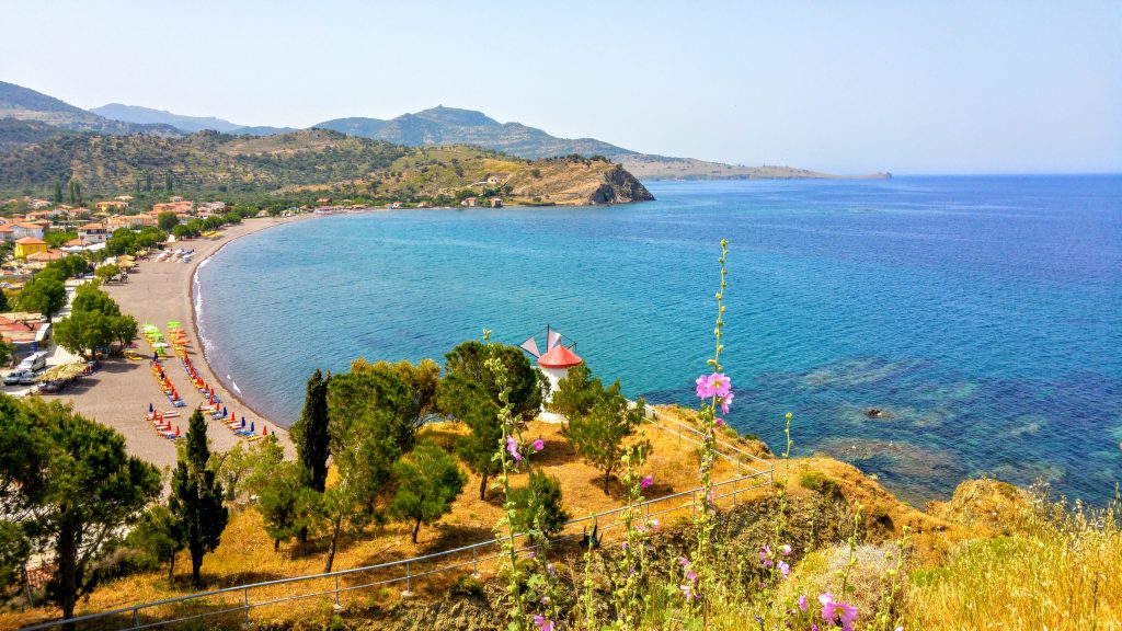 Vizită în Lesbos, a treia cea mai mare insulă din Grecia, o destinație ...